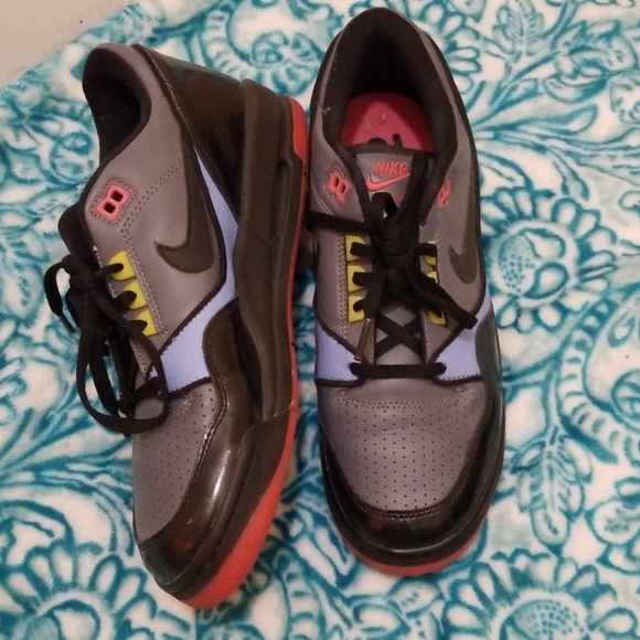 Nike | Shoes | Nike Air Assault Low Sneakers | Poshmark